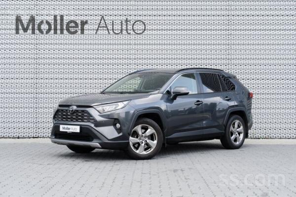 Toyota RAV4 2021 in Riga on AUTOMOTO.COM.LV Grey Toyota RAV4 2021 in Riga, with an engine capacity of 2.00 L and mileage of 83 thousand km for 27850 €, photo 1 on AUTOMOTO.COM.LV