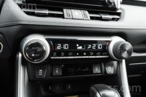 Серый Тойота РАВ 4 2021 в Рига, объемом двигателя 2.00 л и пробегом 83 тыс. км за 27850 €, фото 16 на AUTOMOTO.COM.LV