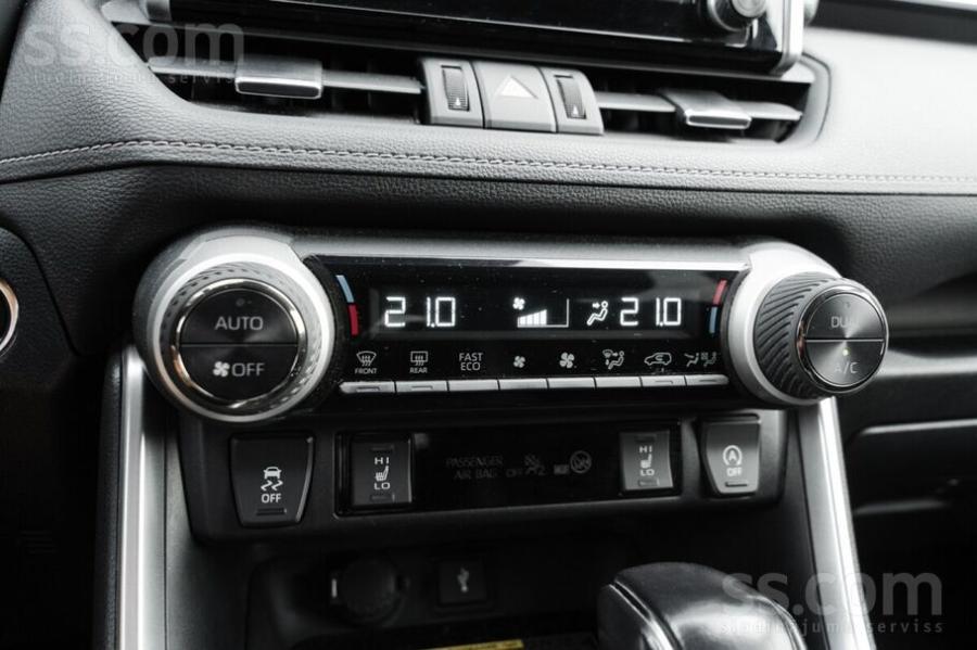 Серый Тойота РАВ 4 2021 в Рига, объемом двигателя 2.00 л и пробегом 83 тыс. км за 27850 €, фото 16 на AUTOMOTO.COM.LV