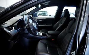 Pelēks Toyota RAV4 2021 Viļņa, ar dzinēja tilpumu 2.49 L un nobraukumu 108 tūkst. km par 35200 €, foto 7 vietnē AUTOMOTO.COM.LV