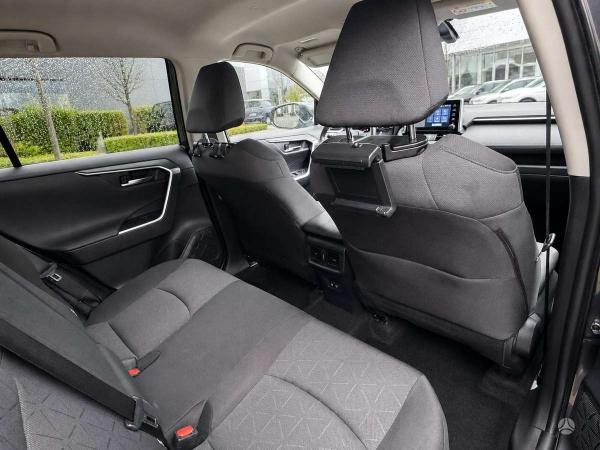 Toyota RAV4 2021 Šalčininkai vietnē Pelēks Toyota RAV4 2021 Šalčininkai, ar dzinēja tilpumu 1.99 L un nobraukumu 106 tūkst. km par 23500 €, foto 8 vietnē AUTOMOTO.COM.LV