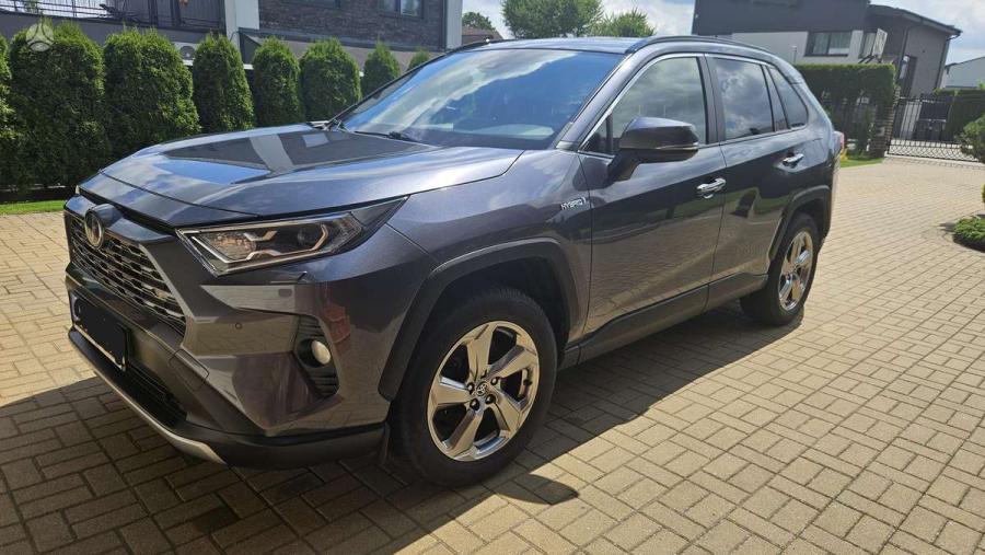 Pelēks Toyota RAV4 2021 Viļņa, ar dzinēja tilpumu 2.49 L un nobraukumu 86 tūkst. km par 32500 €, foto 10 vietnē AUTOMOTO.COM.LV