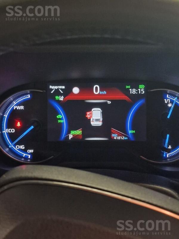 Toyota RAV4 2021 Rīga vietnē Pelēks Toyota RAV4 2021 Rīga, ar dzinēja tilpumu 2.50 L un nobraukumu 44 tūkst. km par 32500 €, foto 6 vietnē AUTOMOTO.COM.LV