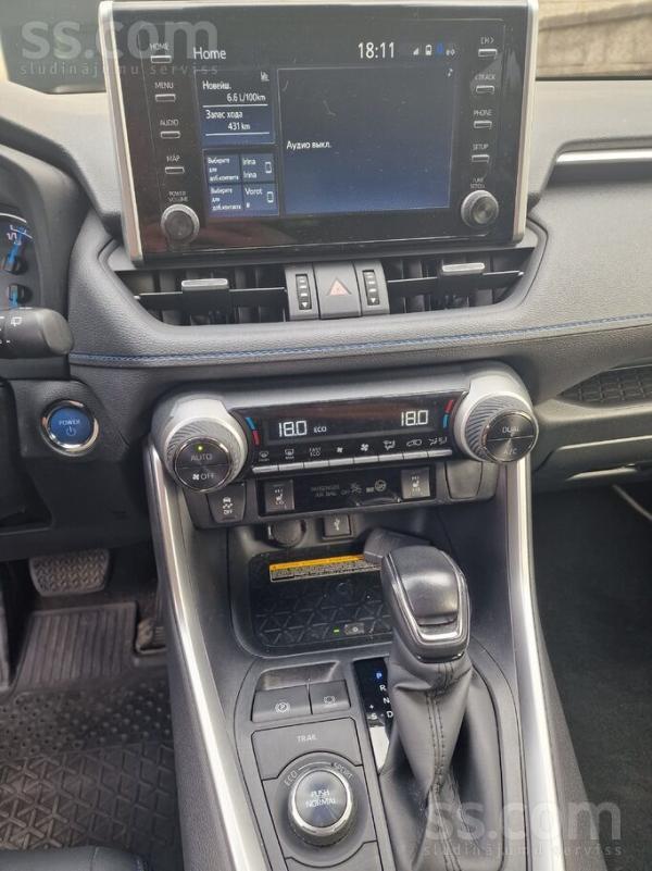 Toyota RAV4 2021 Rīga vietnē Pelēks Toyota RAV4 2021 Rīga, ar dzinēja tilpumu 2.50 L un nobraukumu 44 tūkst. km par 32500 €, foto 8 vietnē AUTOMOTO.COM.LV