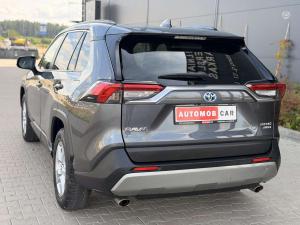 Grey Toyota RAV4 2021 in Vilnius, with an engine capacity of 2.49 L and mileage of 117 thousand km for 27350 €, photo 11 on AUTOMOTO.COM.LV