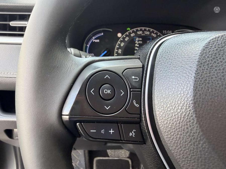 Grey Toyota RAV4 2021 in Vilnius, with an engine capacity of 2.49 L and mileage of 117 thousand km for 27350 €, photo 29 on AUTOMOTO.COM.LV