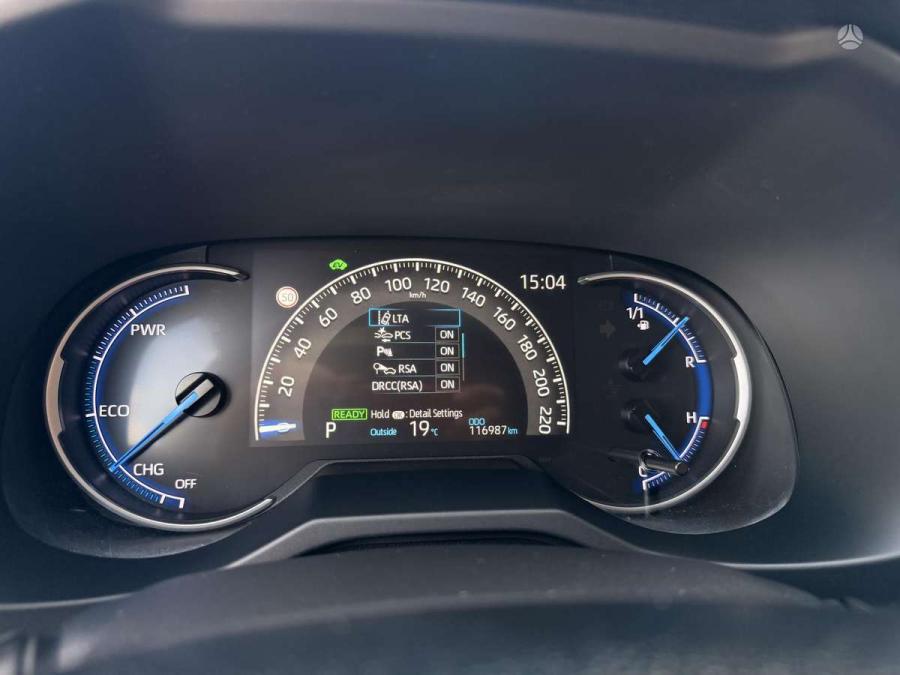 Grey Toyota RAV4 2021 in Vilnius, with an engine capacity of 2.49 L and mileage of 117 thousand km for 27350 €, photo 33 on AUTOMOTO.COM.LV