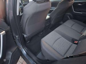 Grey Toyota RAV4 2021 in Siauliai, with an engine capacity of 1.99 L and mileage of 100 thousand km for 13899 €, photo 11 on AUTOMOTO.COM.LV