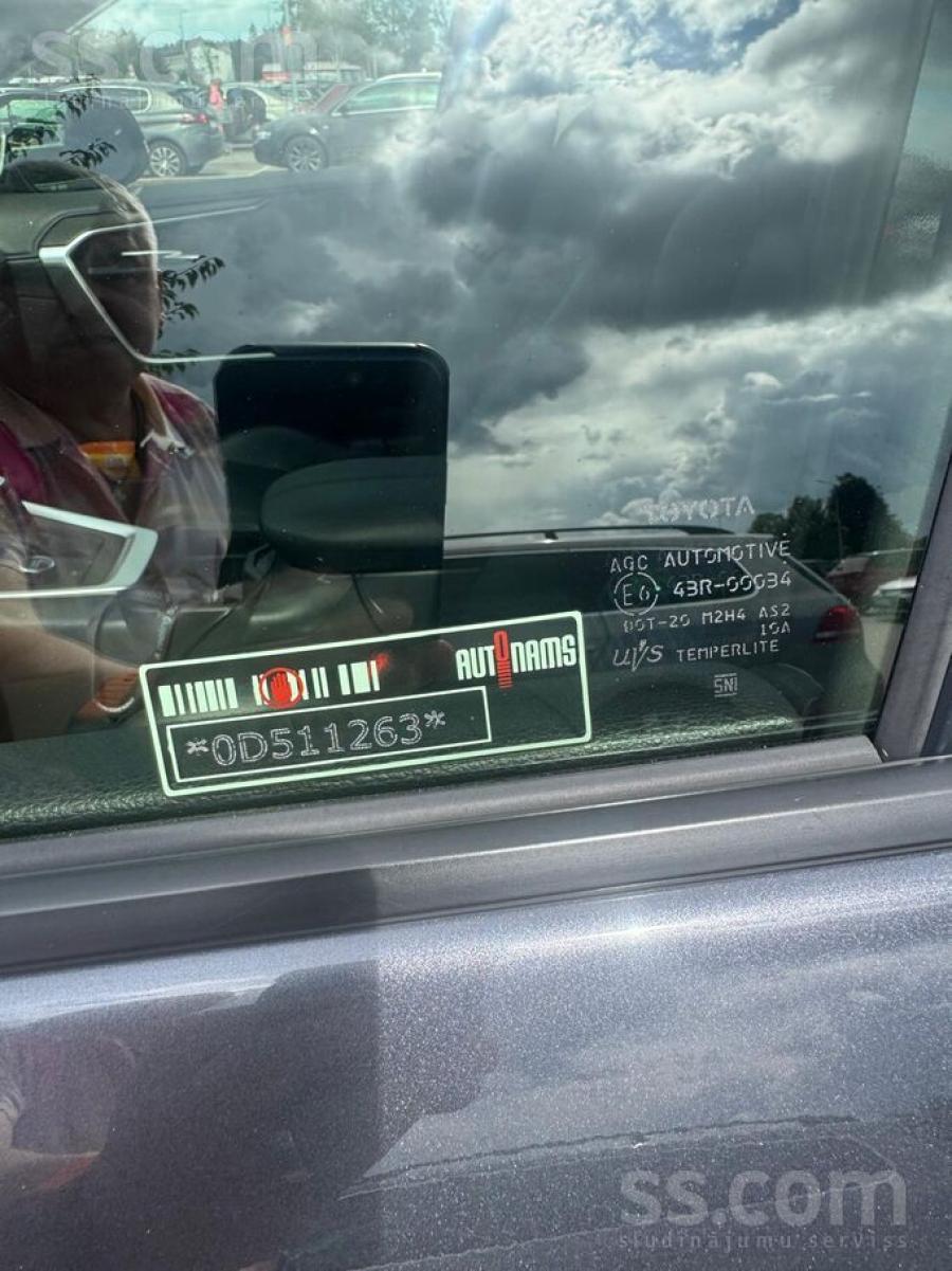 Grey Toyota RAV4 2021 in Riga, with an engine capacity of 2.50 L and mileage of 110 thousand km for 34770 €, photo 18 on AUTOMOTO.COM.LV