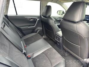 Pelēks Toyota RAV4 2022 Rīga, ar dzinēja tilpumu 2.00 L un nobraukumu 44 tūkst. km par 32590 €, foto 7 vietnē AUTOMOTO.COM.LV