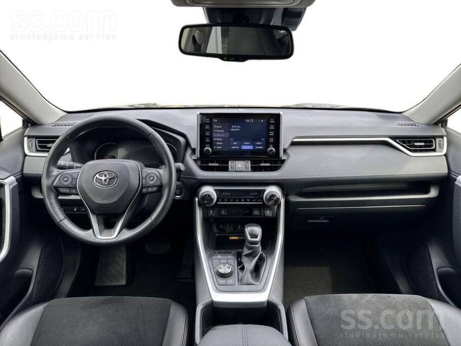 Pelēks Toyota RAV4 2022 Rīga, ar dzinēja tilpumu 2.00 L un nobraukumu 44 tūkst. km par 32590 €, foto 8 vietnē AUTOMOTO.COM.LV