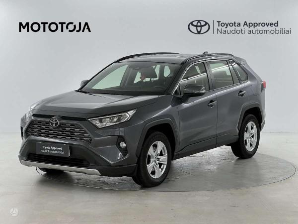 Pelēks Toyota RAV4 2022 Viļņa, ar dzinēja tilpumu 1.99 L un nobraukumu 118 tūkst. km par 23900 €, foto 1 vietnē AUTOMOTO.COM.LV