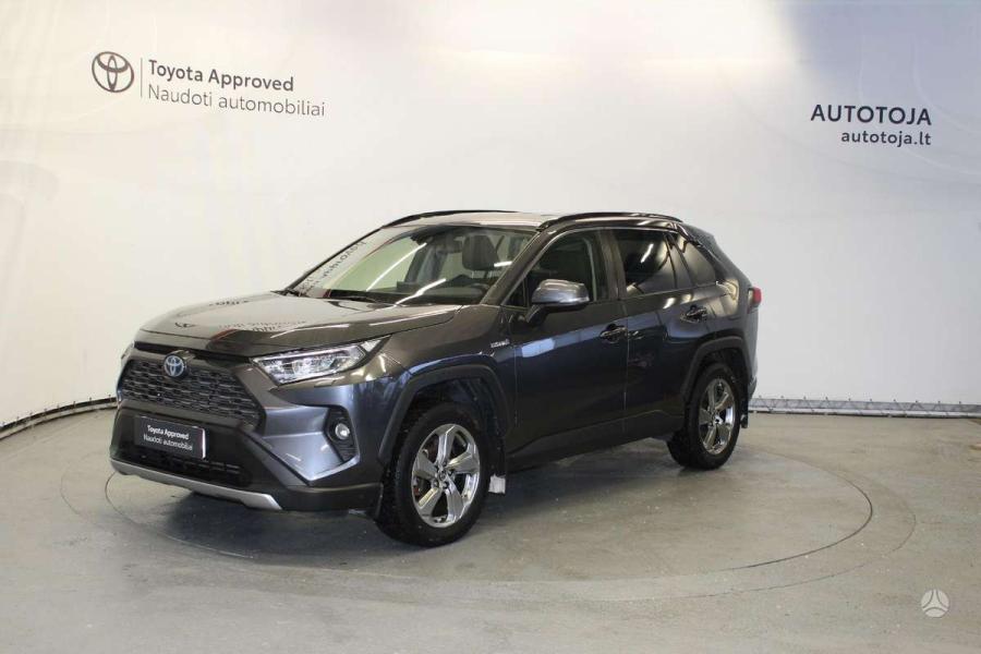 Pelēks Toyota RAV4 2022 Kauņa, ar dzinēja tilpumu 2.49 L un nobraukumu 115 tūkst. km par 32500 €, foto 1 vietnē AUTOMOTO.COM.LV