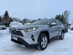Grey Toyota RAV4 2022 in Tartu, with an engine capacity of 2.50 L and mileage of 177 thousand km for 22900 €, photo  on AUTOMOTO.COM.LV