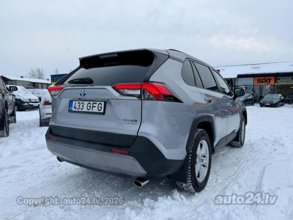 Pelēks Toyota RAV4 2022 Tartu, ar dzinēja tilpumu 2.50 L un nobraukumu 177 tūkst. km par 22900 €, foto 10 vietnē AUTOMOTO.COM.LV
