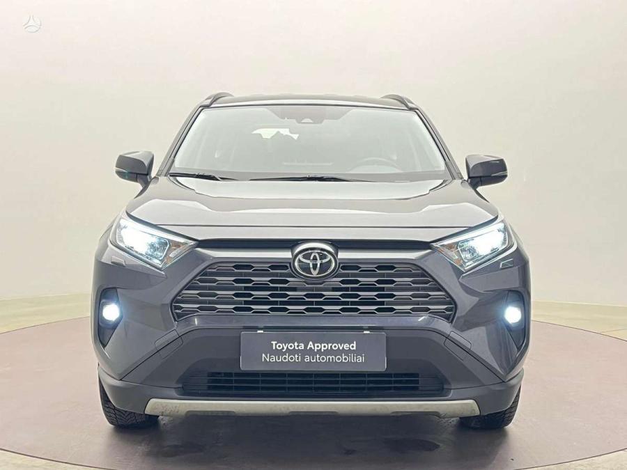 Grey Toyota RAV4 2022 in Panevezys, with an engine capacity of 1.99 L and mileage of 111 thousand km for 23990 €, photo 36 on AUTOMOTO.COM.LV