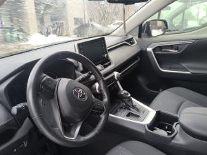 Pelēks Toyota RAV4 2022 Kauņa, ar dzinēja tilpumu 2.00 L un nobraukumu 52 tūkst. km par 24900 €, foto 6 vietnē AUTOMOTO.COM.LV