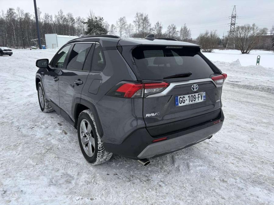 Pelēks Toyota RAV4 2022 Kauņa, ar dzinēja tilpumu 2.50 L un nobraukumu 210 tūkst. km par 19900 €, foto 3 vietnē AUTOMOTO.COM.LV