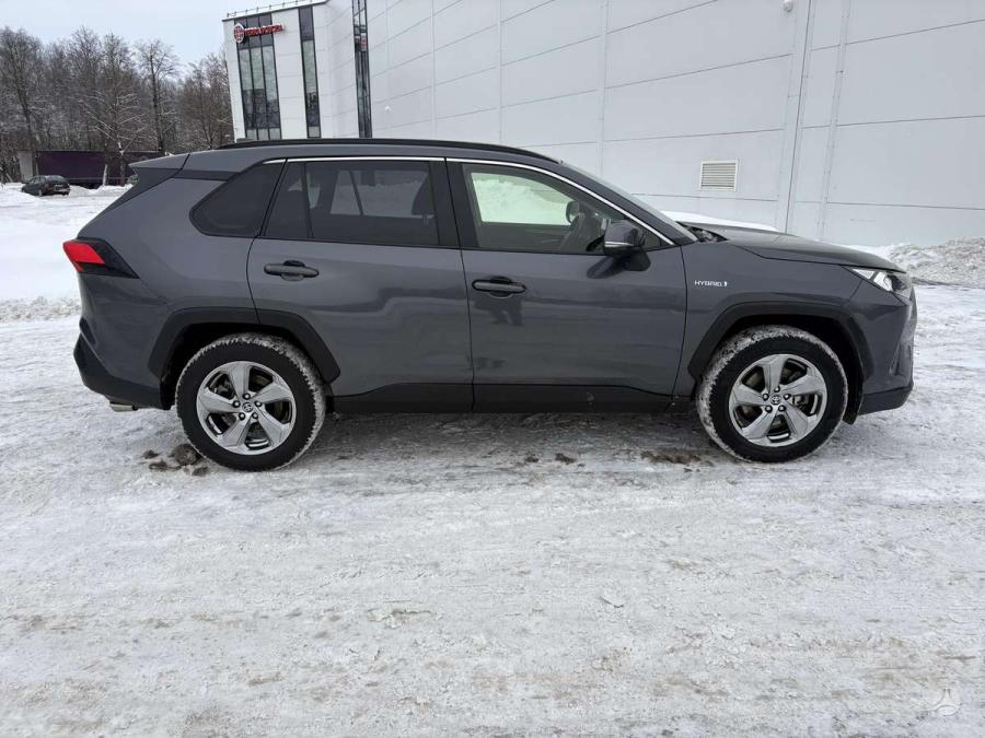Pelēks Toyota RAV4 2022 Kauņa, ar dzinēja tilpumu 2.50 L un nobraukumu 210 tūkst. km par 19900 €, foto 5 vietnē AUTOMOTO.COM.LV