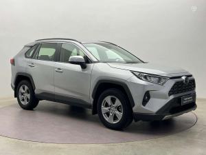Pelēks Toyota RAV4 2022 Panevēža, ar dzinēja tilpumu 1.99 L un nobraukumu 92 tūkst. km par 23990 €, foto 3 vietnē AUTOMOTO.COM.LV