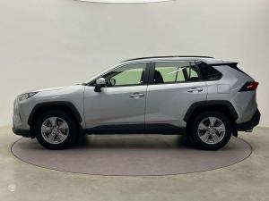 Pelēks Toyota RAV4 2022 Panevēža, ar dzinēja tilpumu 1.99 L un nobraukumu 92 tūkst. km par 23990 €, foto 5 vietnē AUTOMOTO.COM.LV