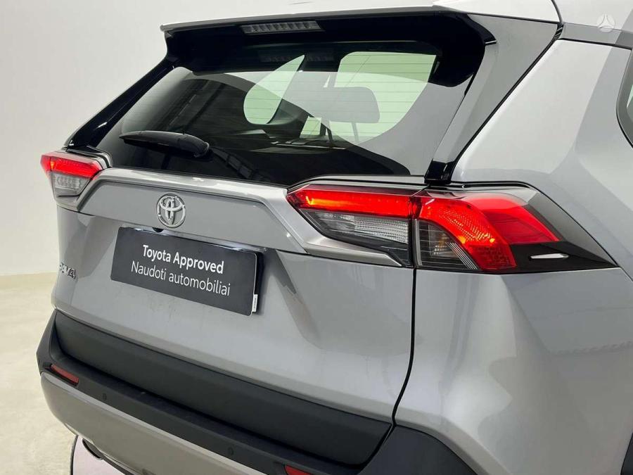 Pelēks Toyota RAV4 2022 Panevēža, ar dzinēja tilpumu 1.99 L un nobraukumu 92 tūkst. km par 23990 €, foto 37 vietnē AUTOMOTO.COM.LV