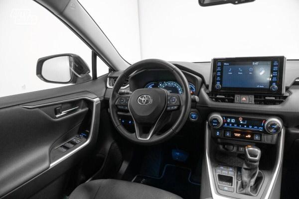 Pelēks Toyota RAV4 2022 Viļņa, ar dzinēja tilpumu 2.50 L un nobraukumu 102 tūkst. km par 26900 €, foto 10 vietnē AUTOMOTO.COM.LV