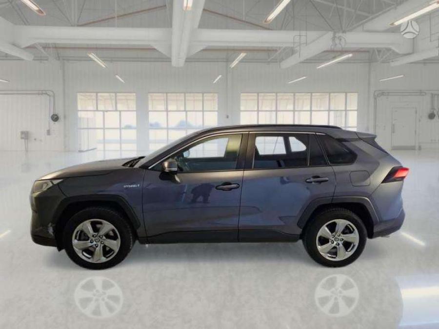 Pelēks Toyota RAV4 2022 Kauņa, ar dzinēja tilpumu 2.49 L un nobraukumu 233 tūkst. km par 18000 €, foto 3 vietnē AUTOMOTO.COM.LV