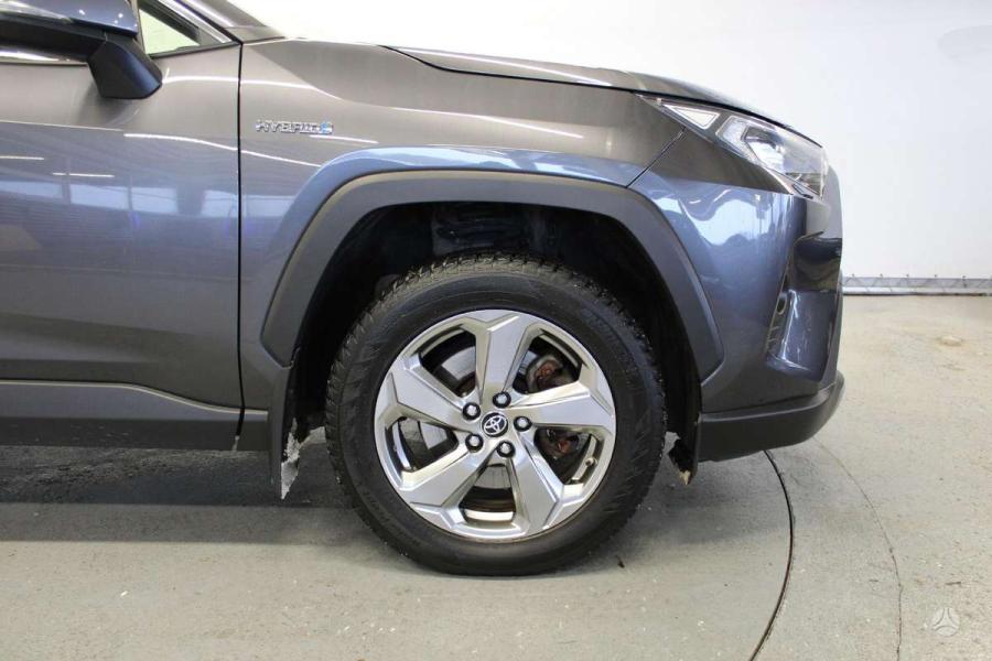 Pelēks Toyota RAV4 2022 Kauņa, ar dzinēja tilpumu 2.49 L un nobraukumu 115 tūkst. km par 30900 €, foto 15 vietnē AUTOMOTO.COM.LV