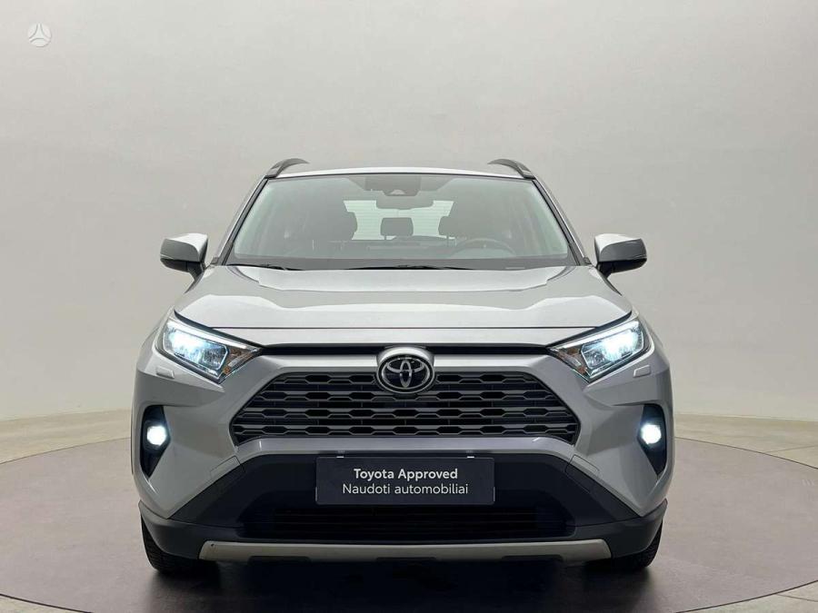 Pelēks Toyota RAV4 2022 Panevēža, ar dzinēja tilpumu 1.99 L un nobraukumu 106 tūkst. km par 23990 €, foto 36 vietnē AUTOMOTO.COM.LV
