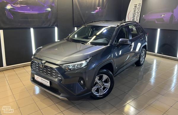 Grey Toyota RAV4 2022 in Avizieniai, with an engine capacity of 2.00 L and mileage of 106 thousand km for 23500 €, photo 1 on AUTOMOTO.COM.LV