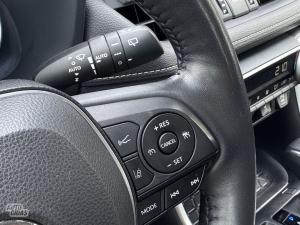 Grey Toyota RAV4 2022 in Avizieniai, with an engine capacity of 2.00 L and mileage of 133 thousand km for 23500 €, photo 15 on AUTOMOTO.COM.LV