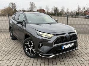 Pelēks Toyota RAV4 2022 Jelgava, ar dzinēja tilpumu 2.50 L un nobraukumu 85 tūkst. km par 37900 €, foto  vietnē AUTOMOTO.COM.LV