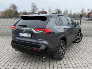 Pelēks Toyota RAV4 2022 Jelgava, ar dzinēja tilpumu 2.50 L un nobraukumu 85 tūkst. km par 37900 €, foto 5 vietnē AUTOMOTO.COM.LV