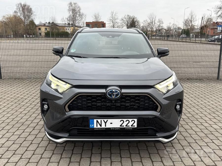Pelēks Toyota RAV4 2022 Jelgava, ar dzinēja tilpumu 2.50 L un nobraukumu 85 tūkst. km par 37900 €, foto 6 vietnē AUTOMOTO.COM.LV