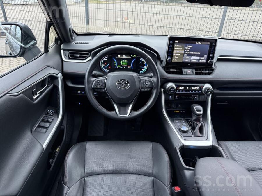 Pelēks Toyota RAV4 2022 Jelgava, ar dzinēja tilpumu 2.50 L un nobraukumu 85 tūkst. km par 37900 €, foto 10 vietnē AUTOMOTO.COM.LV