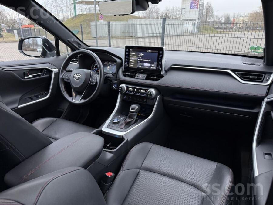 Pelēks Toyota RAV4 2022 Jelgava, ar dzinēja tilpumu 2.50 L un nobraukumu 85 tūkst. km par 37900 €, foto 11 vietnē AUTOMOTO.COM.LV