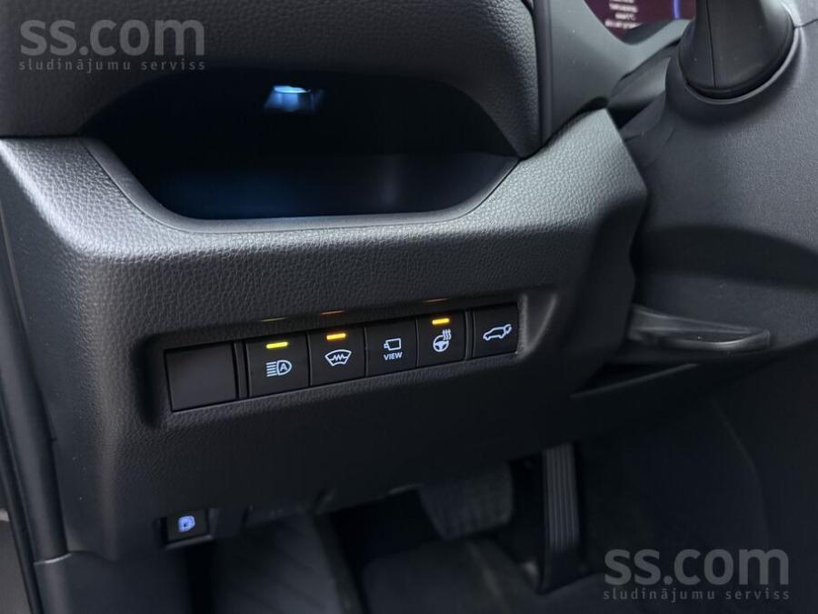 Pelēks Toyota RAV4 2022 Jelgava, ar dzinēja tilpumu 2.50 L un nobraukumu 85 tūkst. km par 37900 €, foto 27 vietnē AUTOMOTO.COM.LV