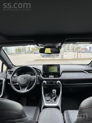 Pelēks Toyota RAV4 2022 Rīga, ar dzinēja tilpumu 2.50 L un nobraukumu 55 tūkst. km par 36500 €, foto 9 vietnē AUTOMOTO.COM.LV
