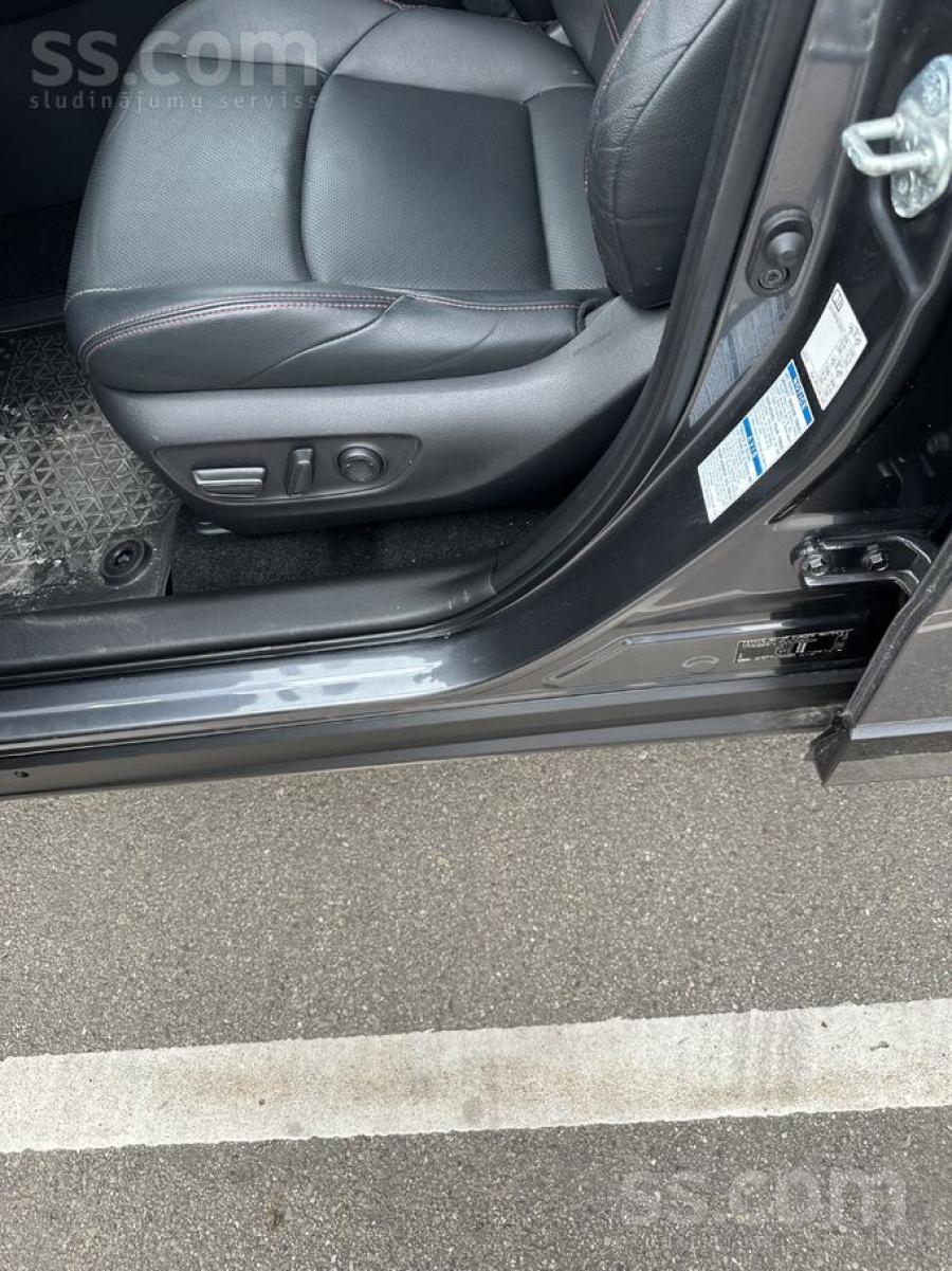Pelēks Toyota RAV4 2022 Rīga, ar dzinēja tilpumu 2.50 L un nobraukumu 55 tūkst. km par 36500 €, foto 11 vietnē AUTOMOTO.COM.LV