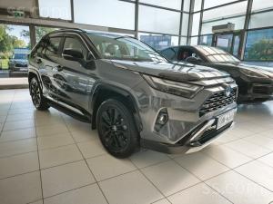 Pelēks Toyota RAV4 2022 Rīga, ar dzinēja tilpumu 2.50 L un nobraukumu 26 tūkst. km par 32900 €, foto 3 vietnē AUTOMOTO.COM.LV