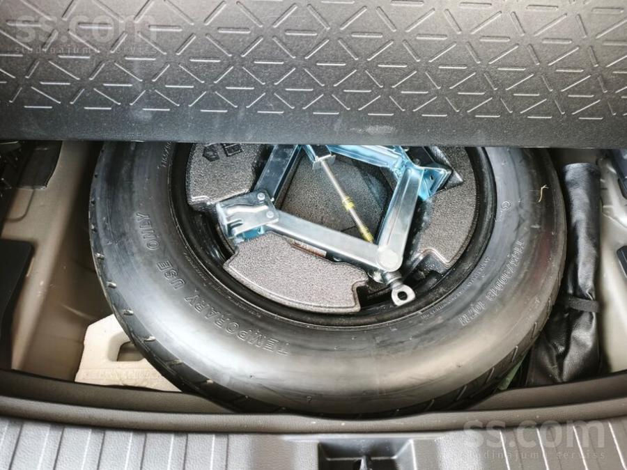 Pelēks Toyota RAV4 2022 Rīga, ar dzinēja tilpumu 2.50 L un nobraukumu 26 tūkst. km par 32900 €, foto 10 vietnē AUTOMOTO.COM.LV