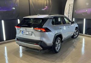 Pelēks Toyota RAV4 2022 Viļņa, ar dzinēja tilpumu 2.00 L un nobraukumu 78 tūkst. km par 23950 €, foto 3 vietnē AUTOMOTO.COM.LV