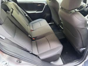 Pelēks Toyota RAV4 2022 Viļņa, ar dzinēja tilpumu 2.00 L un nobraukumu 78 tūkst. km par 23950 €, foto 8 vietnē AUTOMOTO.COM.LV
