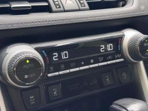Pelēks Toyota RAV4 2022 Viļņa, ar dzinēja tilpumu 2.00 L un nobraukumu 78 tūkst. km par 23950 €, foto 23 vietnē AUTOMOTO.COM.LV
