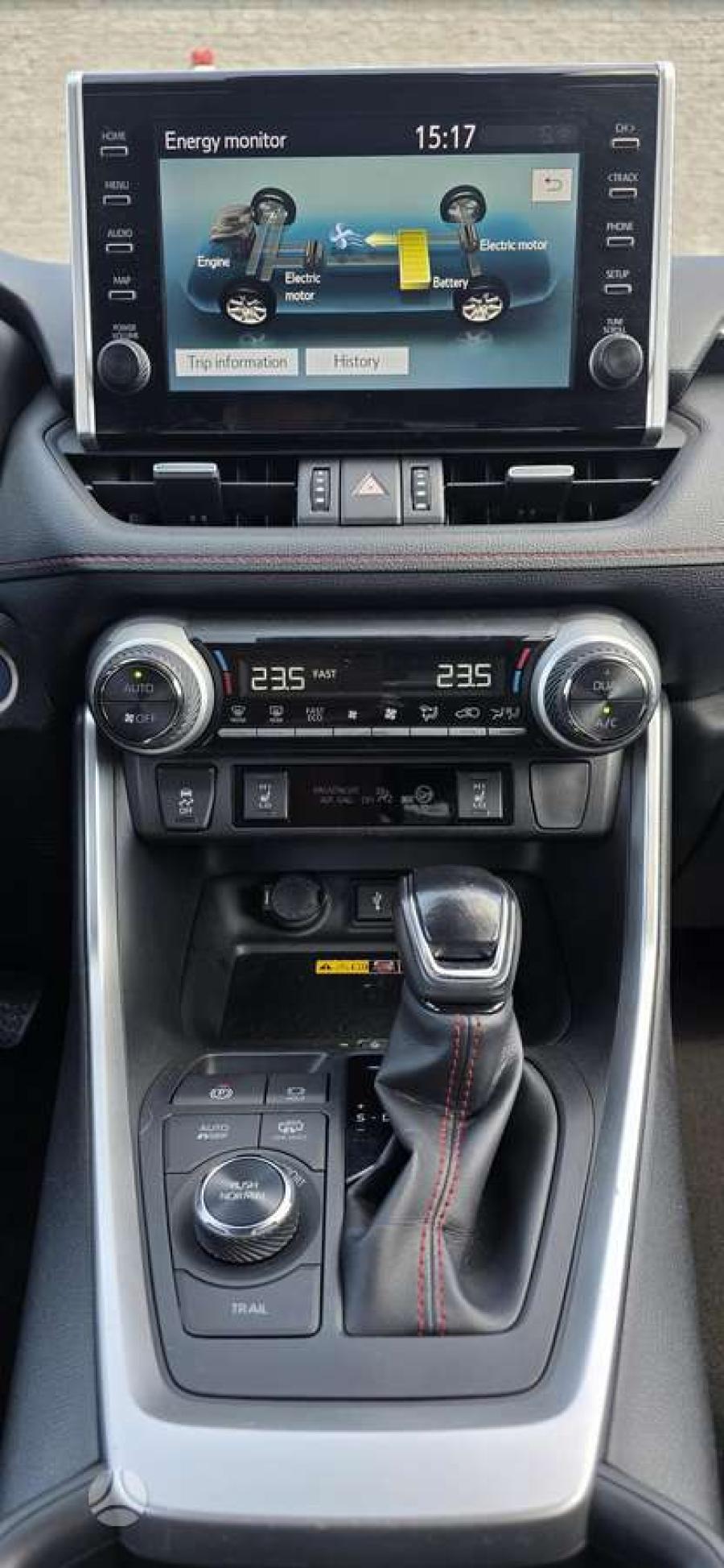 Pelēks Toyota RAV4 2022 Viļņa, ar dzinēja tilpumu 2.49 L un nobraukumu 121 tūkst. km par 33350 €, foto 16 vietnē AUTOMOTO.COM.LV