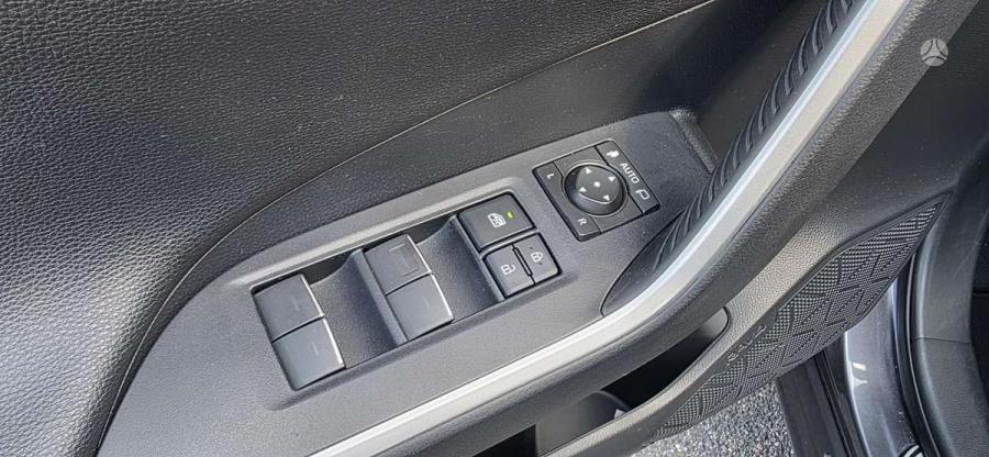 Pelēks Toyota RAV4 2022 Viļņa, ar dzinēja tilpumu 2.49 L un nobraukumu 121 tūkst. km par 33350 €, foto 19 vietnē AUTOMOTO.COM.LV