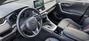 Pelēks Toyota RAV4 2022 Viļņa, ar dzinēja tilpumu 2.49 L un nobraukumu 121 tūkst. km par 33350 €, foto 21 vietnē AUTOMOTO.COM.LV