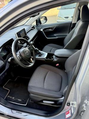 Grey Toyota RAV4 2022 in Vilnius, with an engine capacity of 2.50 L and mileage of 122 thousand km for 24400 €, photo 13 on AUTOMOTO.COM.LV