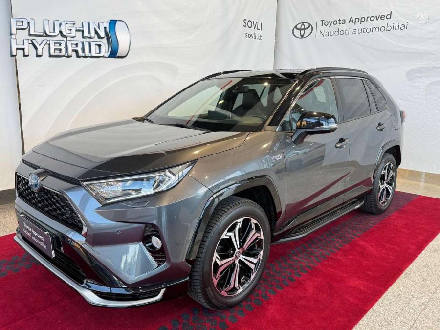 Pelēks Toyota RAV4 2022 Šauļi, ar dzinēja tilpumu 2.49 L un nobraukumu 69 tūkst. km par 36900 €, foto 1 vietnē AUTOMOTO.COM.LV